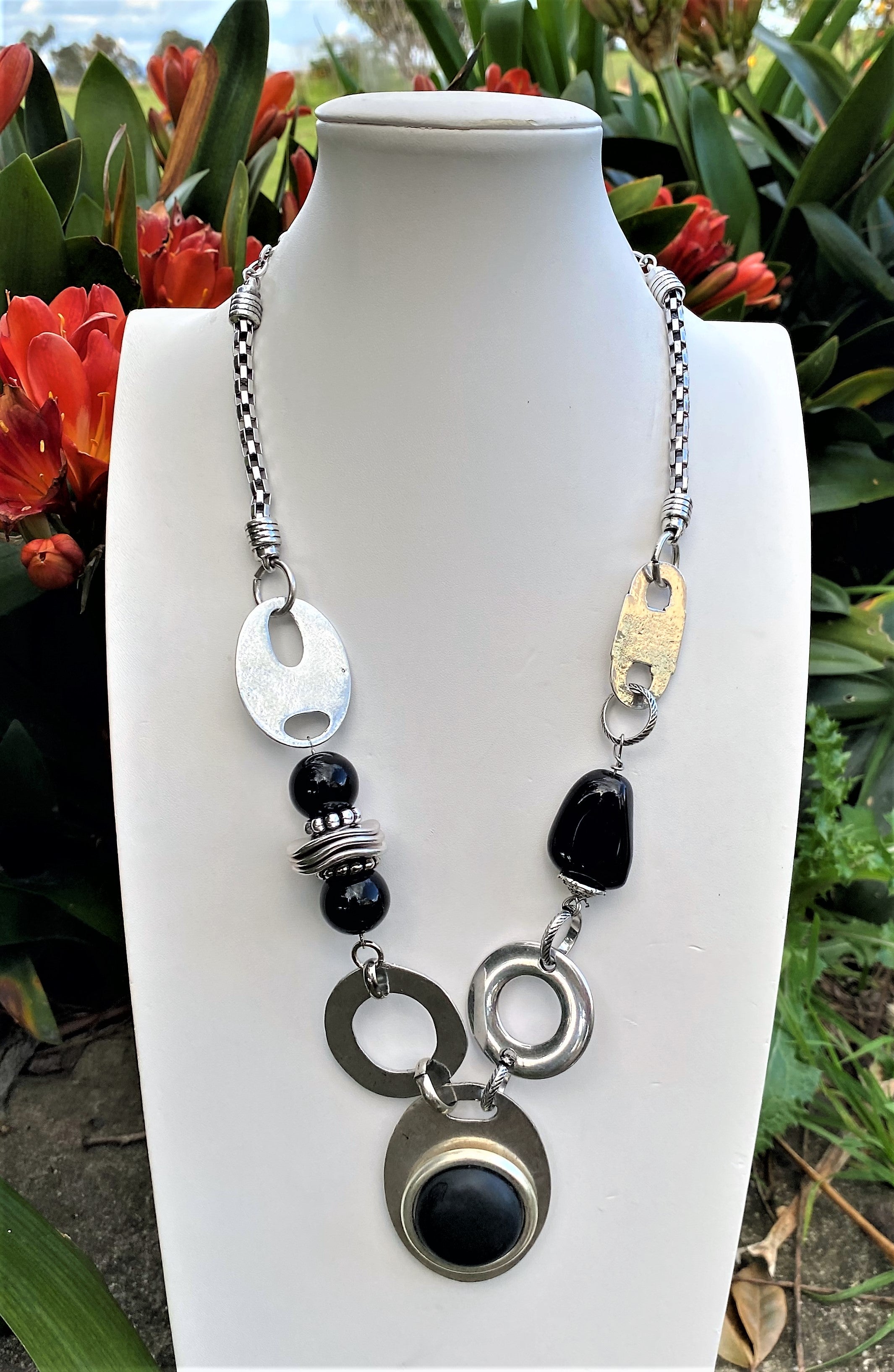 2G916-Fashionable Italian Chunky Necklace | Conti Moda